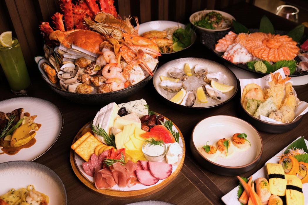 Best International Buffet in Bangkok l JW Café