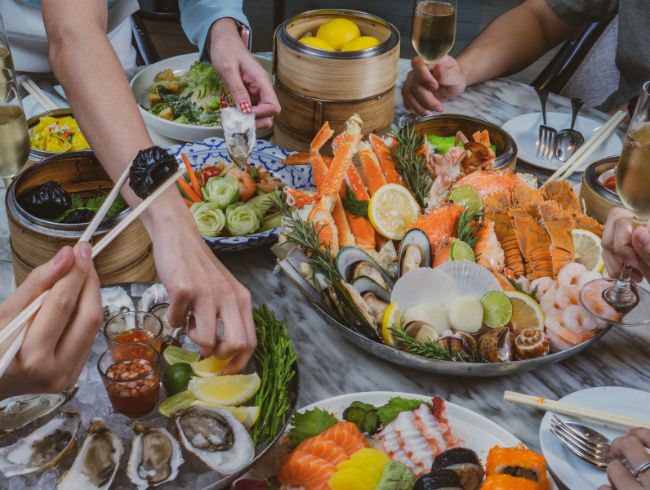 Special Offers for International Buffet l JW Café